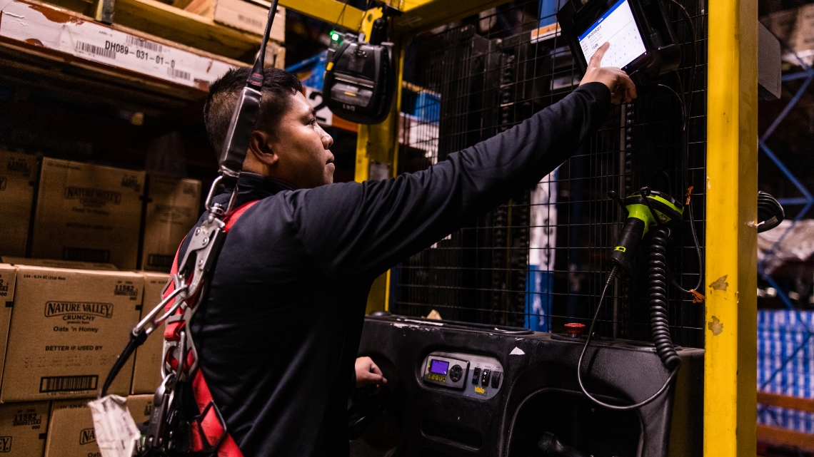 6 Warehouse Safety Tips for a Safer Workplace